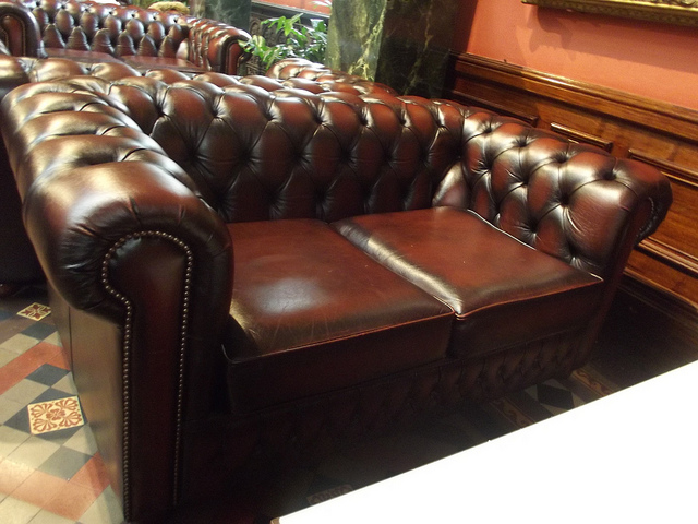 How To Tell If A Sofa Is Made From Real Or Fake Leather